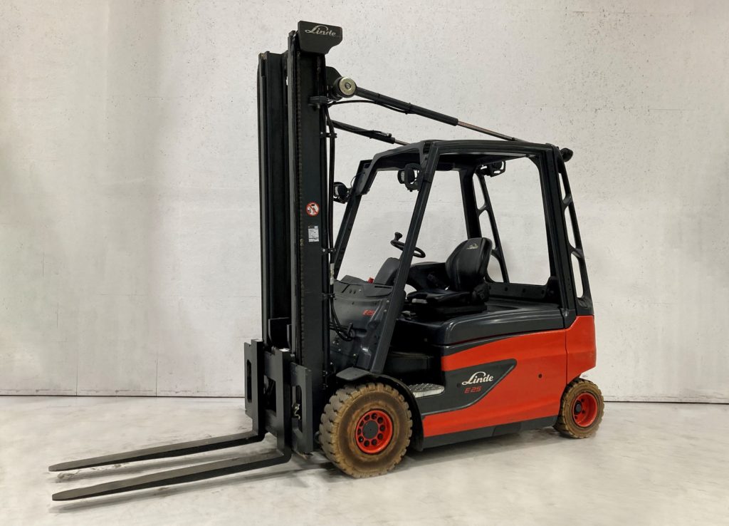LINDE E25L-01 - Begagnad - VS Truck